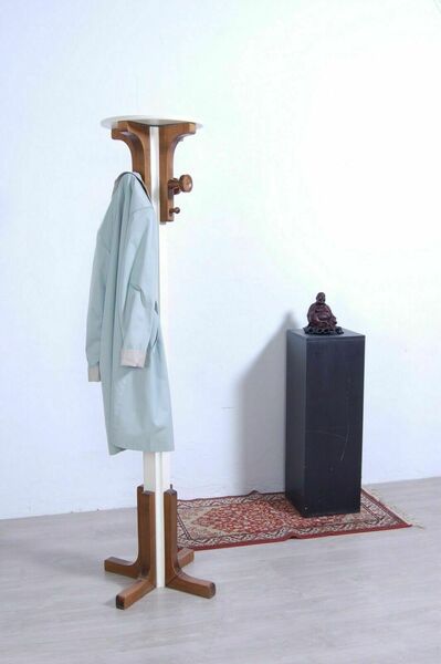 Vintage Design 70s 80s White Wooden Coat Stand | Vinterior