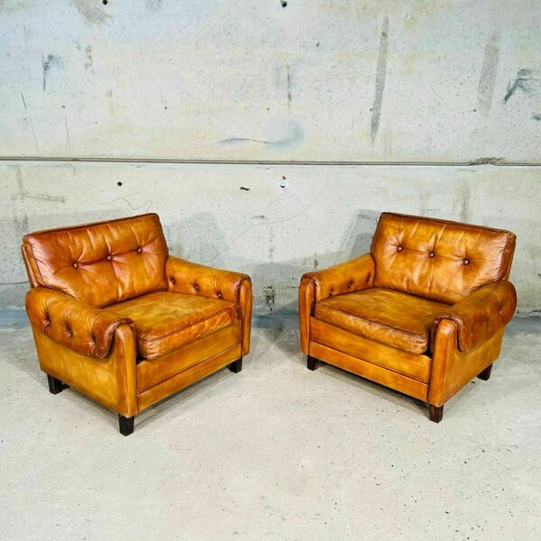 Pair Of Vintage Danish 70s Light Tan Leather Armchairs | Vinterior