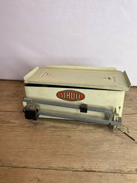 Vintage Schulz Counter Balance Scales | Vinterior