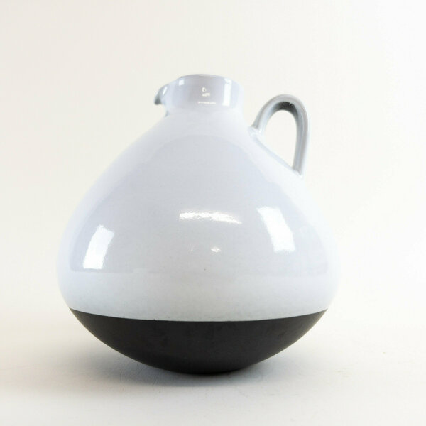 Swiss Studio Pottery By Luzerner Keramik Minimal White Ceramic Studio ...