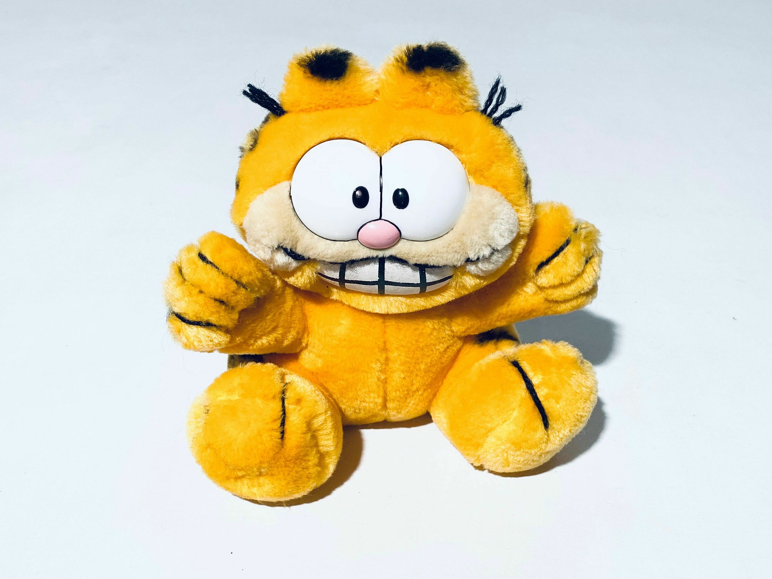 Garfield Plush Stuffed Animal United Feature Syndicate Vintage 1980s Toy Vinterior