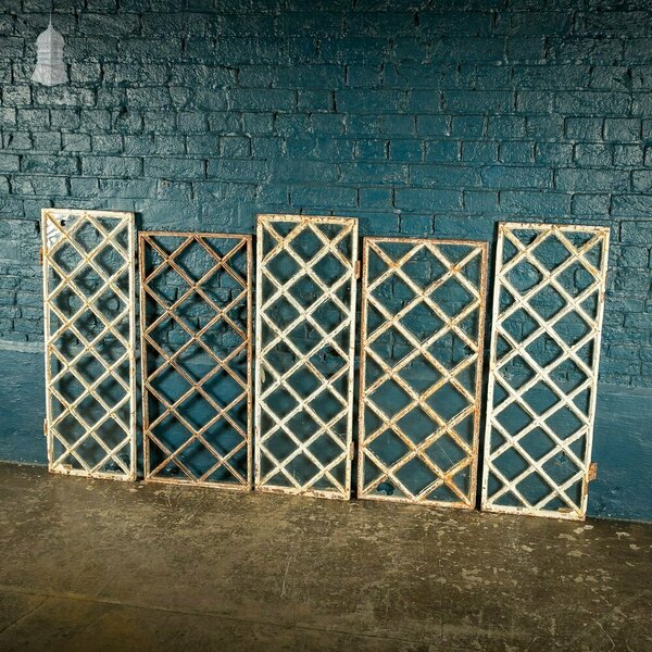 Batch Of 5 Diamond Metal Window Frames | Vinterior
