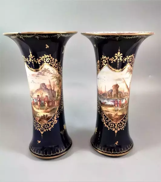 Donath & Co, Dresden, 2 Cobalt Vases, Late 19th Century | Vinterior