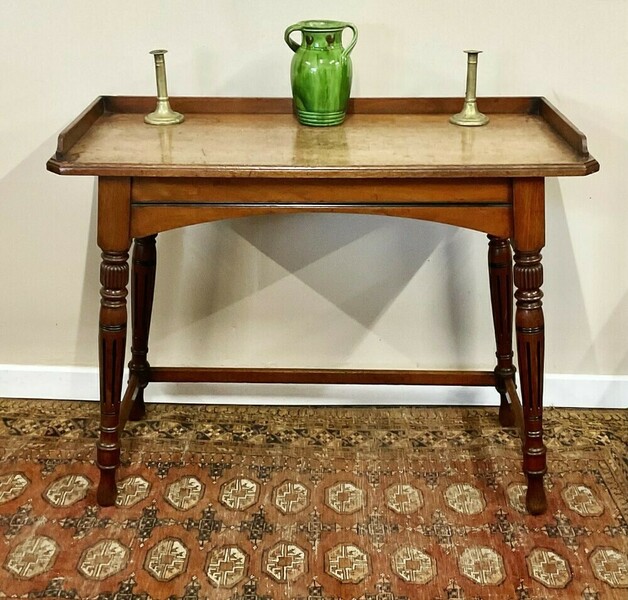 19th Century Aesthetic Style Walnut Table | Vinterior
