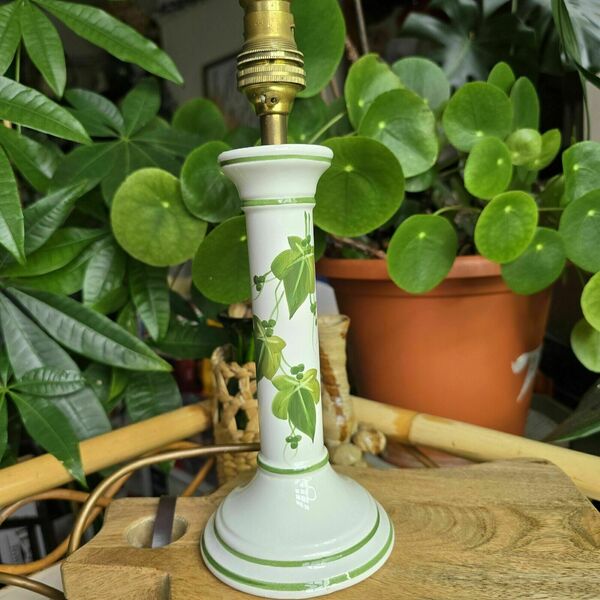 Vintage Ceramic White & Green Ivy Design Table Lamp Cottagecore Rustic ...