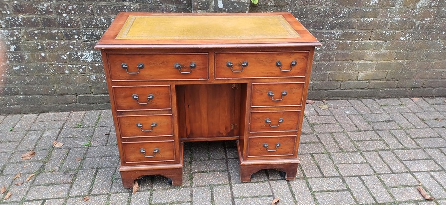 Compact Vintage Classic 70s Yew Wood Knee Hole Desk 8 Drawers | Vinterior