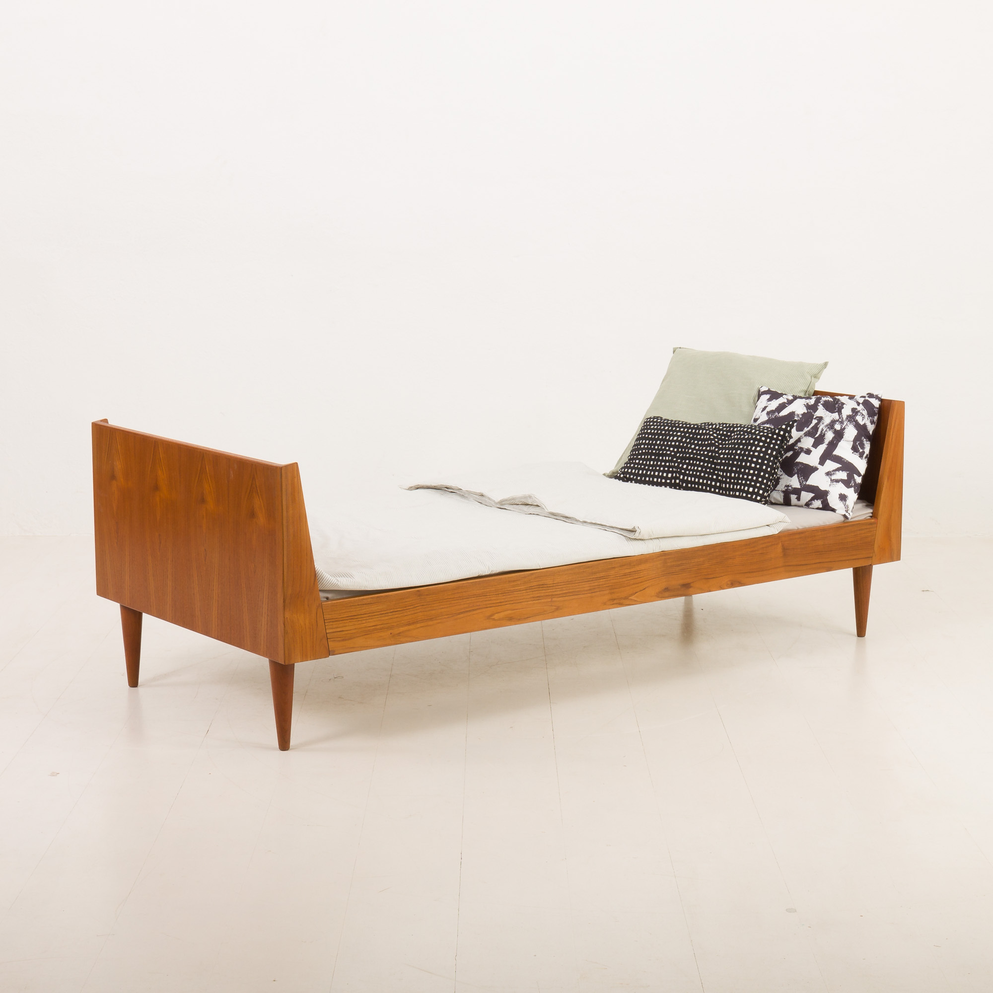 Teak platform bed store