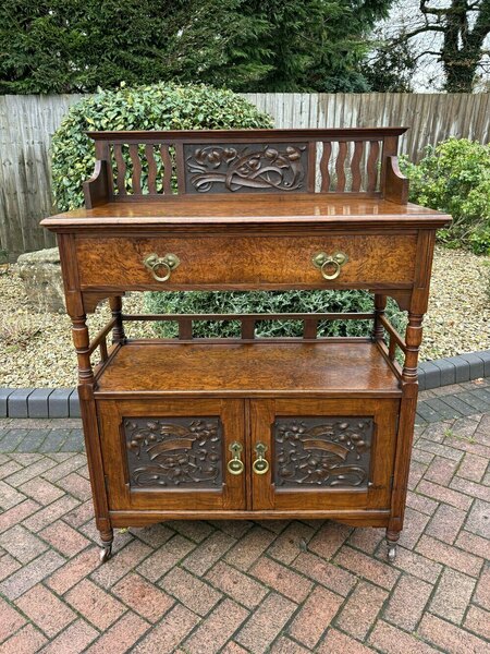 Arts & Crafts Buffet By Shapland & Petter | Vinterior