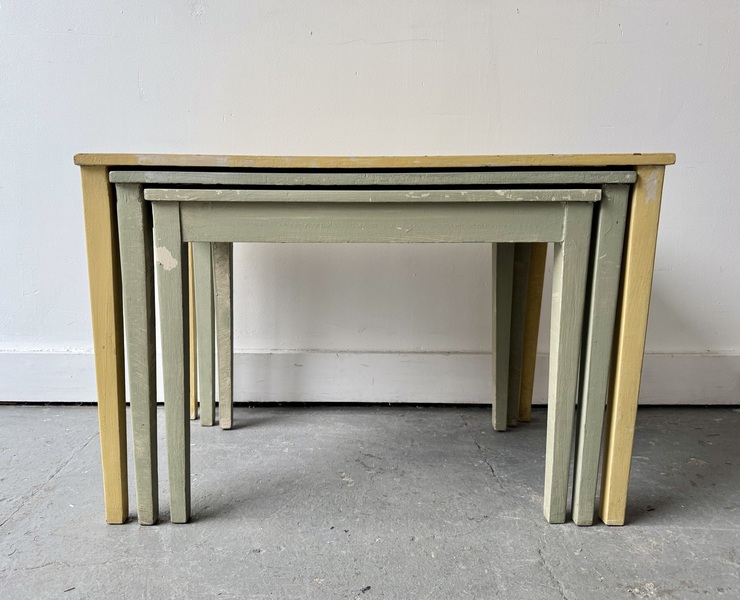Set Of 3 Painted Nesting Tables | Vinterior