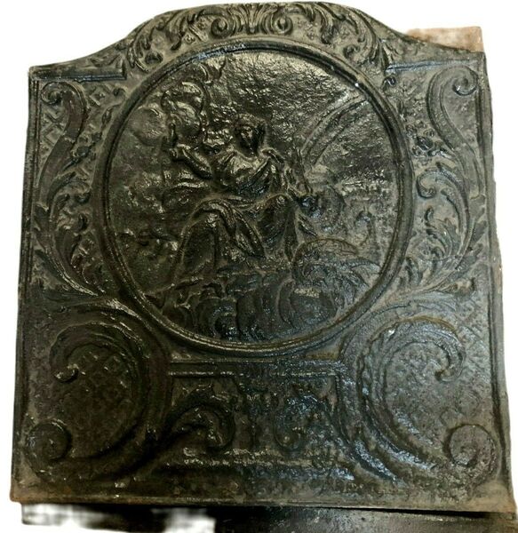 20th Century Cast Iron Fireplace Base Plate | Vinterior