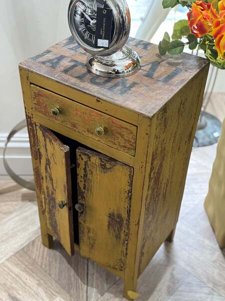 Rustic Industrial Storage Unit | Vinterior