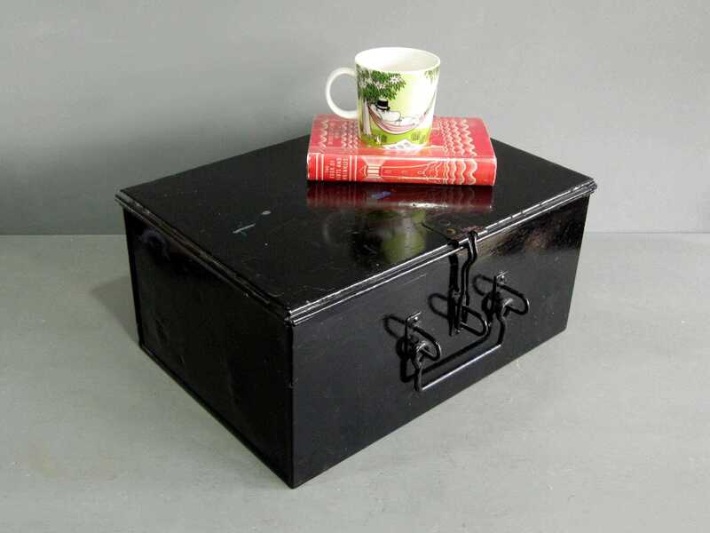 Large Lockable Metal Deed Box | Vinterior