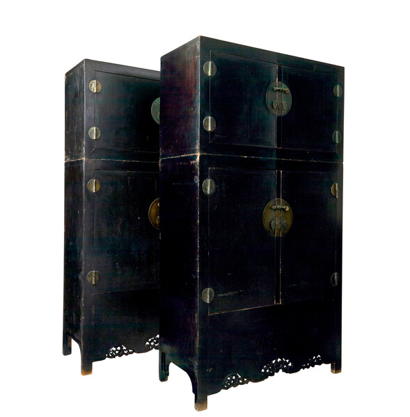 Pair Of 19th Century Black Lacquered Chinese Compound Cabinets | Vinterior