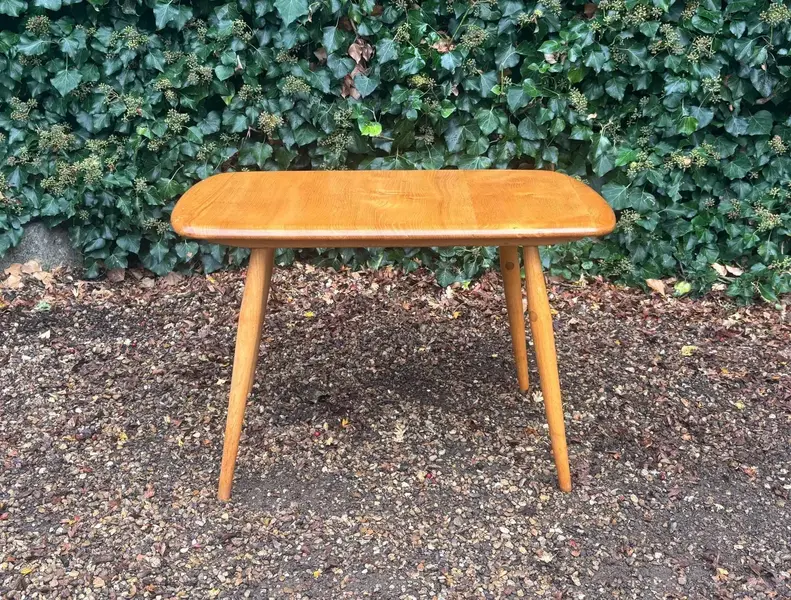 Vintage Ercol Model 213 Blonde Coffee Table | Ercol | Vinterior