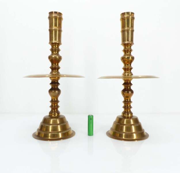 Pair Of Brass Altar Candlesticks, Vietnam, 20th Century | Vinterior