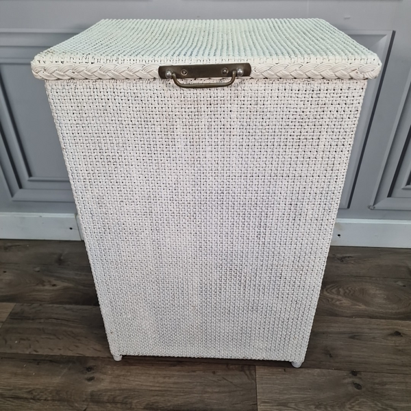 Vintage Wicker Laundry Hamper Basket – Painted Storage Bin Retro Style ...