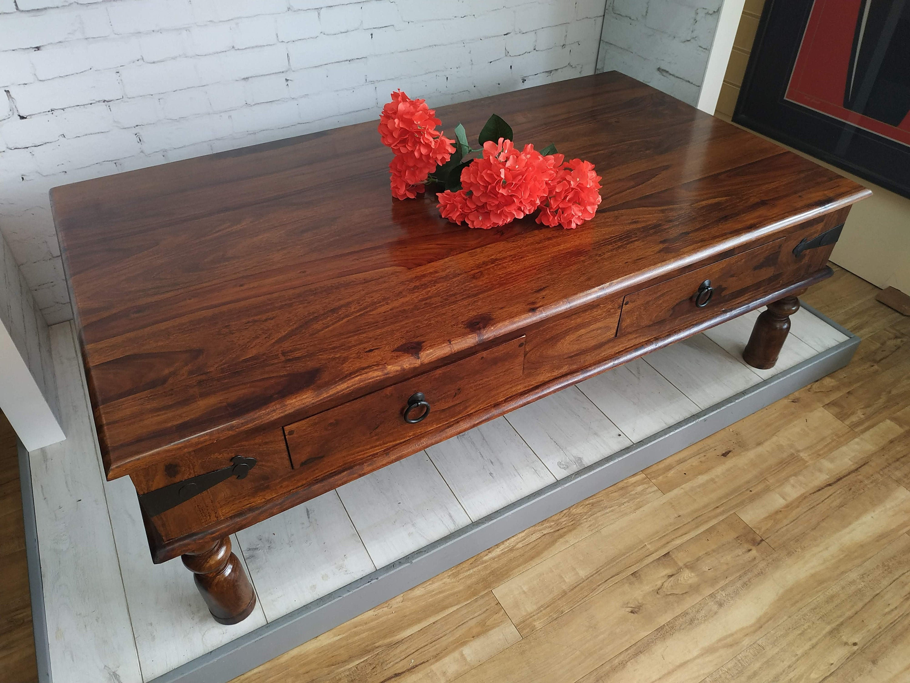 Maharani Sheesham Drinks Cabinet | www.cintronbeveragegroup.com