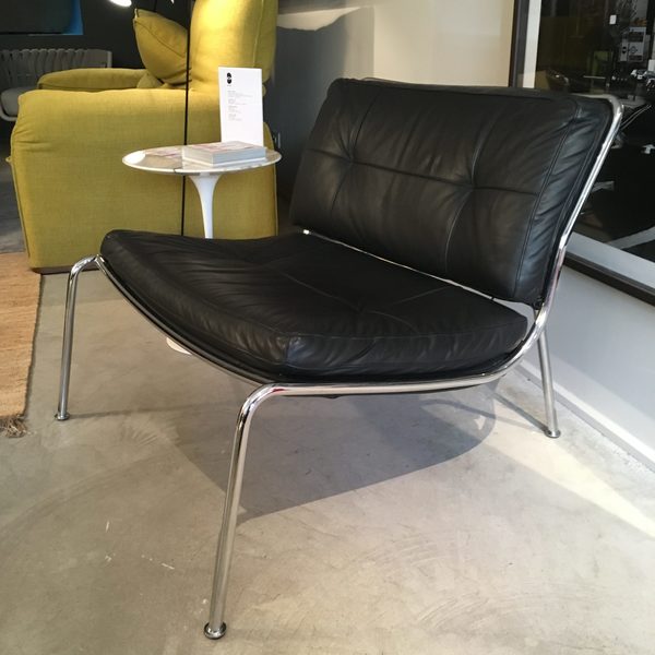 Industrial Frog Armchair Living Divani in Black | Vinterior