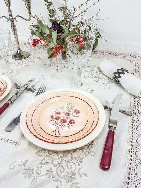 Table Service For 2 People "Francine" ~ Lot Of 4 Mismatched Plates ...