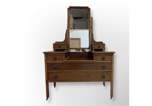 Showstopping Vintage Dressing Tables | Vinterior