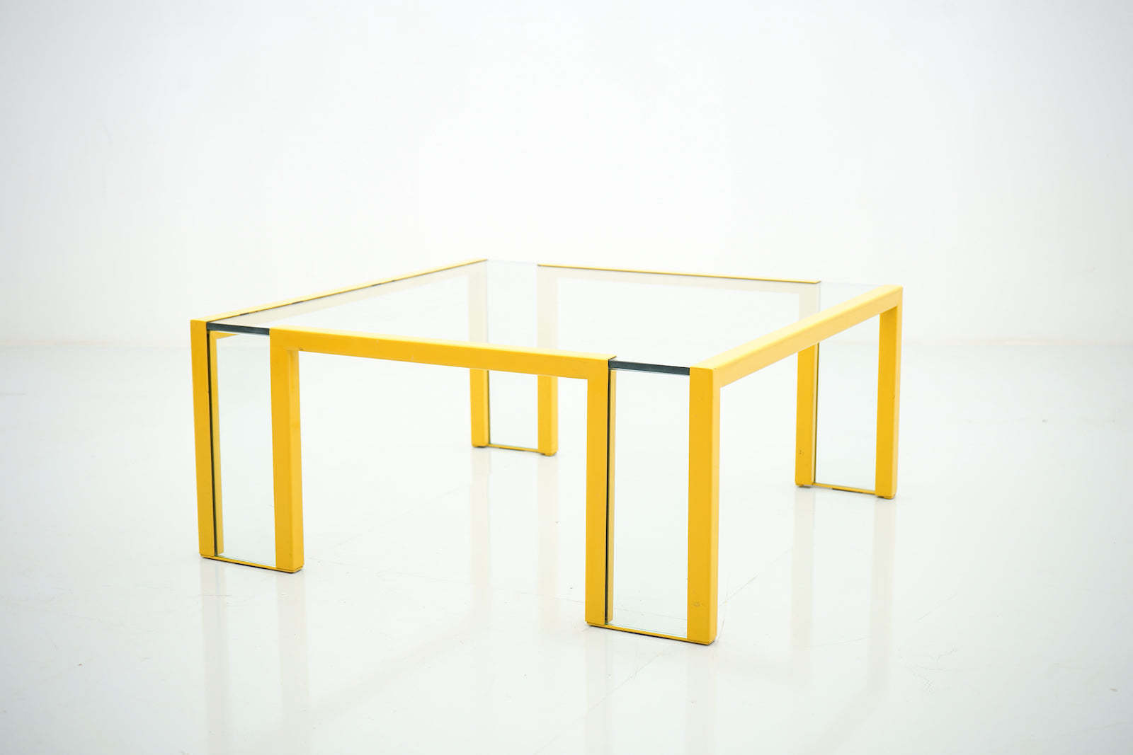 Postmodern coffee table store