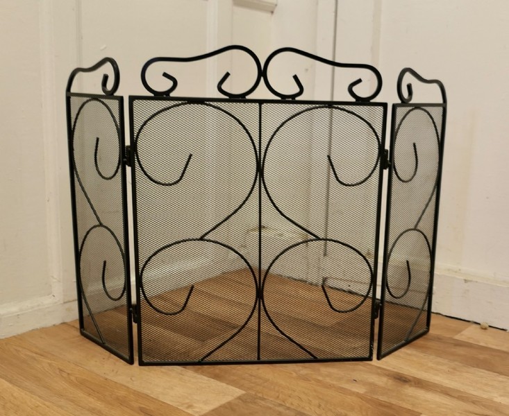 Folding Wrought Iron Fire Guard For Inglenook Fireplace | Vinterior